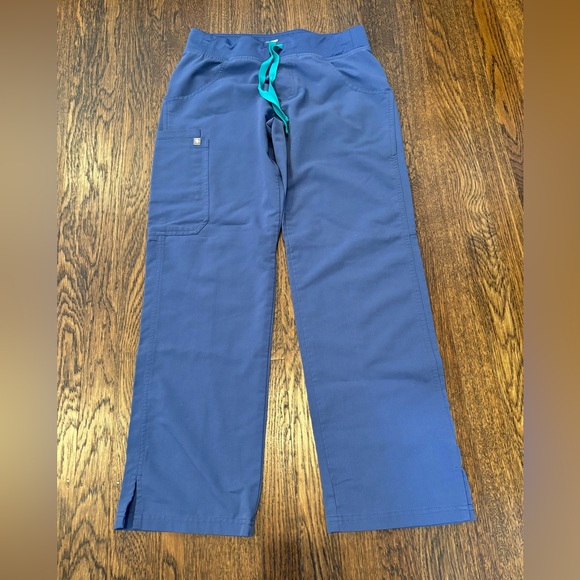 Figs | Pants & Jumpsuits | Figs Big Sky Xsp Kade Cargo Scrub Pants ...